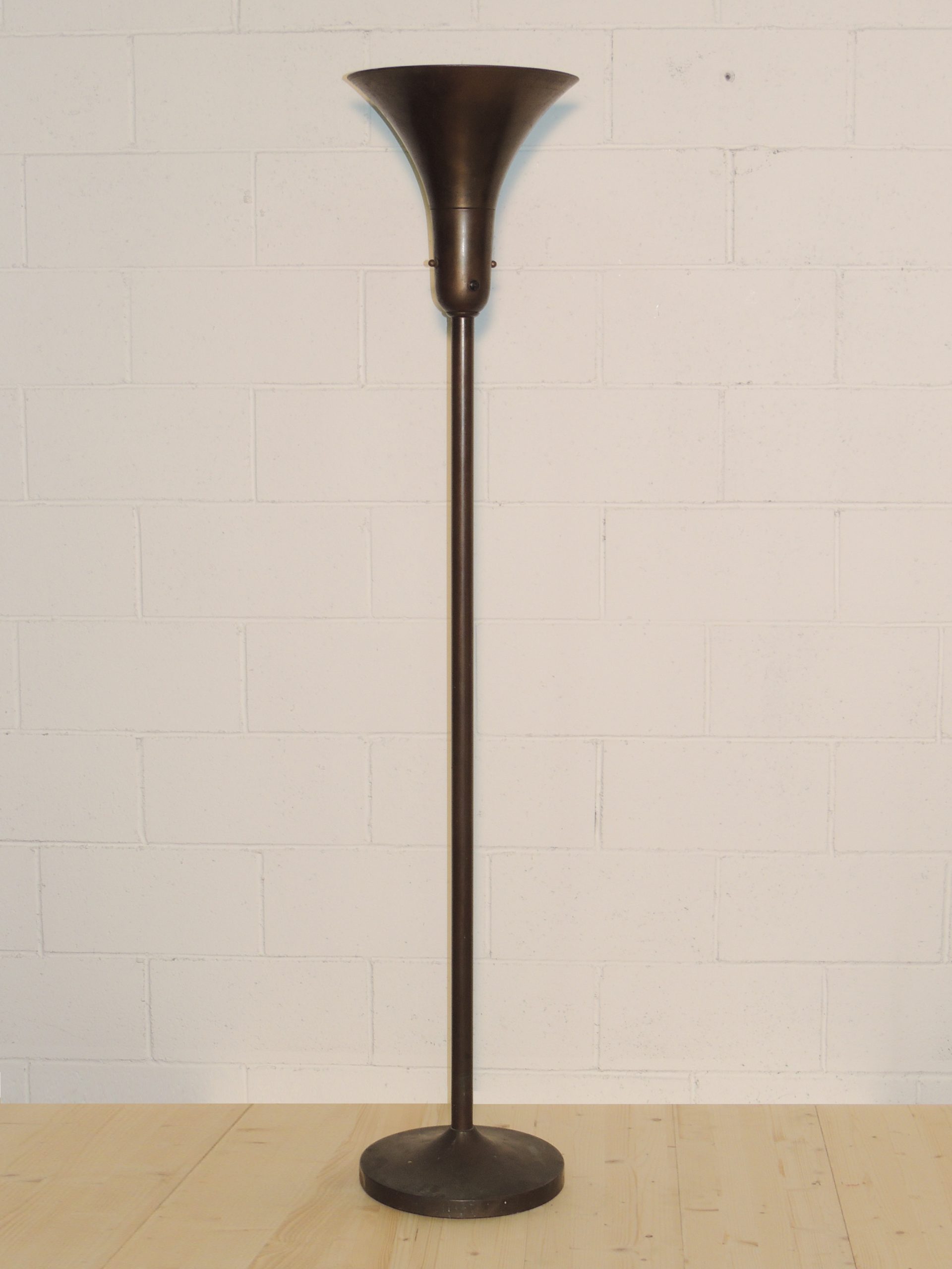 Vintage Floor Lamp Luminator di 2026 - Rossi Illuminazione